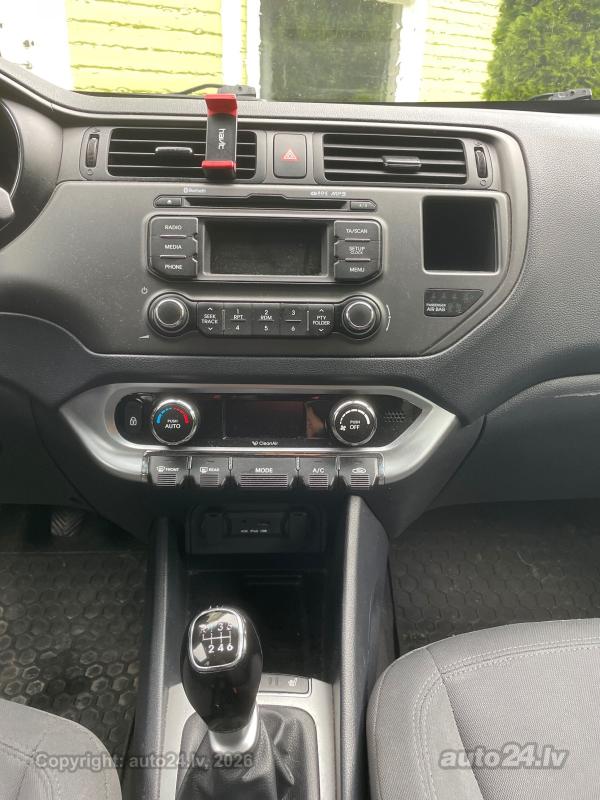 Kia Rio 2014 Rakvere, ar dzinēja tilpumu 1.40 L un nobraukumu 193 tūkst. km par 4300 €, foto 10 vietnē AUTOMOTO.COM.LV