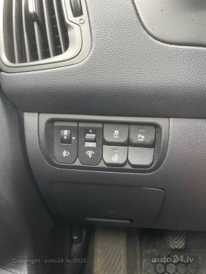 Kia Rio 2014 in Rakvere, with an engine capacity of 1.40 L and mileage of 193 thousand km for 4300 €, photo 13 on AUTOMOTO.COM.LV