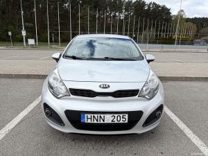 Kia Rio 2015 in Vilnius, with an engine capacity of 1.12 L and mileage of 211 thousand km for 2900 €, photo 3 on AUTOMOTO.COM.LV