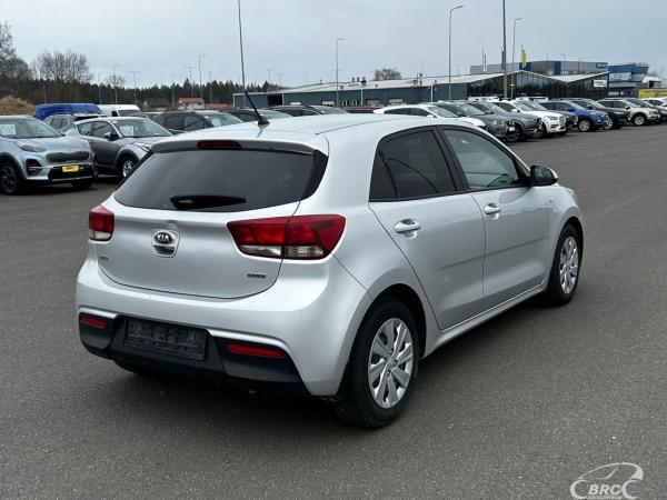 Kia Rio 2017 in Vilnius, with an engine capacity of 1.40 L and mileage of 259 thousand km for 5700 €, photo 2 on AUTOMOTO.COM.LV