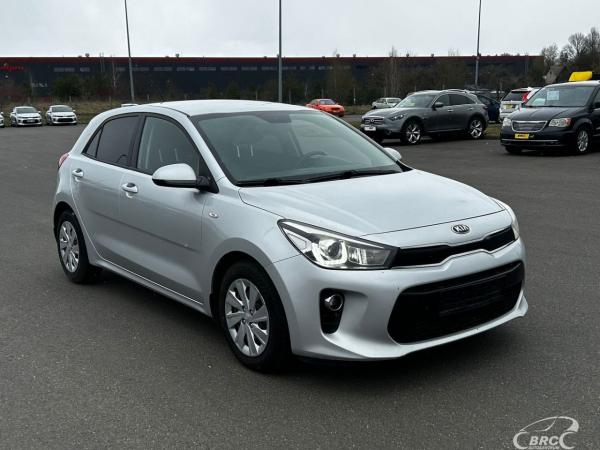 Kia Rio 2017 in Vilnius, with an engine capacity of 1.40 L and mileage of 259 thousand km for 5700 €, photo 3 on AUTOMOTO.COM.LV