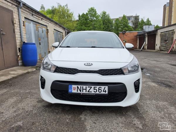 Kia Rio 2017 in Panevezys, with an engine capacity of 1.30 L and mileage of 190 thousand km for 5000 €, photo 3 on AUTOMOTO.COM.LV