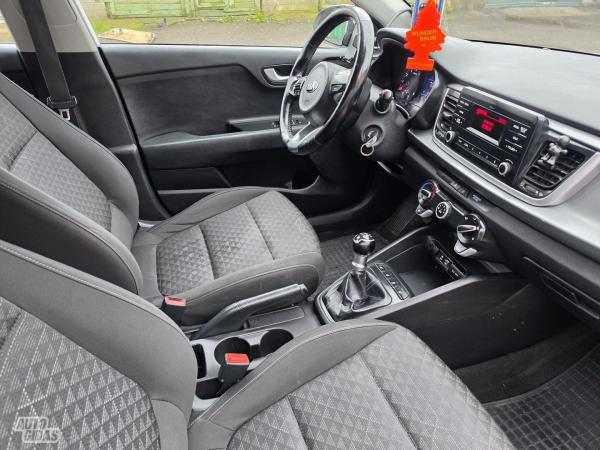 Kia Rio 2017 in Panevezys, with an engine capacity of 1.30 L and mileage of 190 thousand km for 5000 €, photo 8 on AUTOMOTO.COM.LV