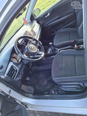 Kia Rio 2017 in Vilkaviskis, with an engine capacity of 1.40 L and mileage of 222 thousand km for 4200 €, photo  on AUTOMOTO.COM.LV