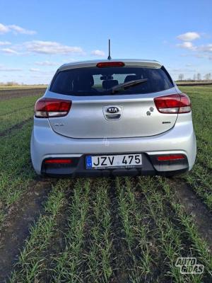 Kia Rio 2017 in Vilkaviskis, with an engine capacity of 1.40 L and mileage of 222 thousand km for 4200 €, photo 3 on AUTOMOTO.COM.LV