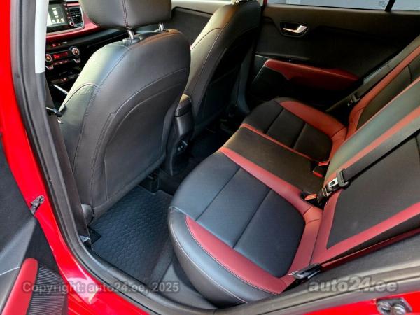 Kia Rio 2018 in Tallinn, with an engine capacity of 1.40 L and mileage of 37 thousand km for 11900 €, photo 11 on AUTOMOTO.COM.LV
