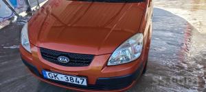 Orange Kia Rio 2006 in Riga, with an engine capacity of 1.40 L and mileage of 140 thousand km for 1400 €, photo 5 on AUTOMOTO.COM.LV