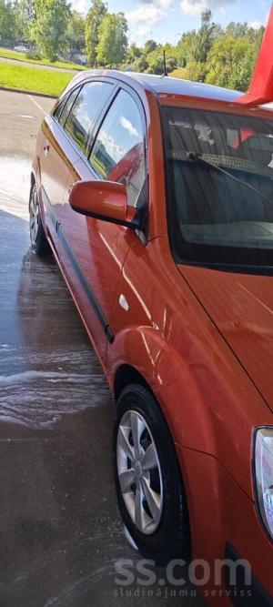 Orange Kia Rio 2006 in Riga, with an engine capacity of 1.40 L and mileage of 140 thousand km for 1400 €, photo 6 on AUTOMOTO.COM.LV