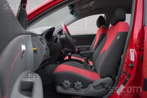 Red Kia Rio 2005 in Riga, with an engine capacity of 1.60 L and mileage of 113 thousand km for 2950 €, photo 10 on AUTOMOTO.COM.LV