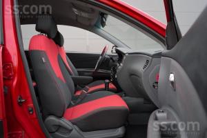 Red Kia Rio 2005 in Riga, with an engine capacity of 1.60 L and mileage of 113 thousand km for 2950 €, photo 11 on AUTOMOTO.COM.LV
