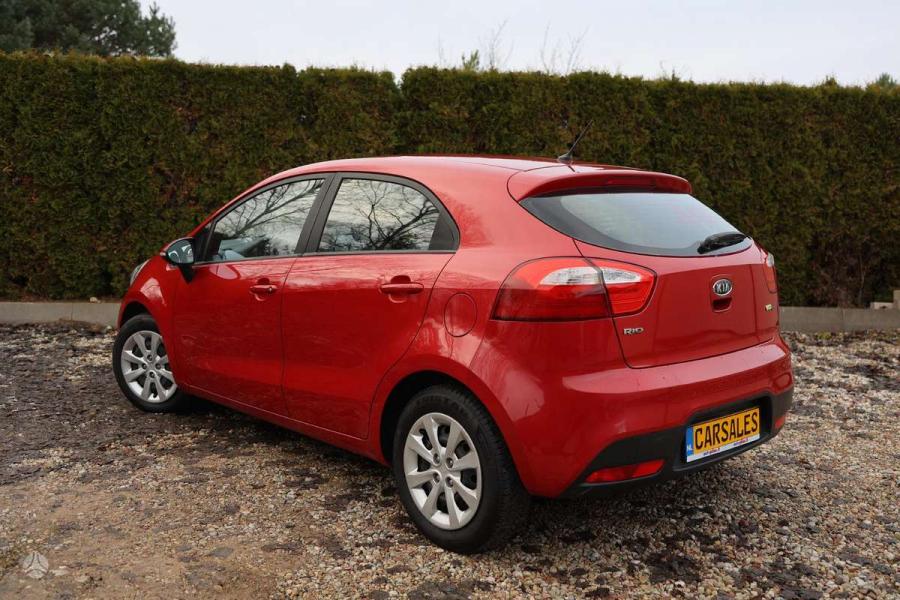 Sarkans Kia Rio 2012 Alīta, ar dzinēja tilpumu 1.10 L un nobraukumu 242 tūkst. km par 2550 €, foto 3 vietnē AUTOMOTO.COM.LV