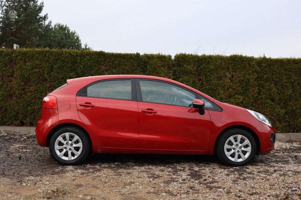 Sarkans Kia Rio 2012 Alīta, ar dzinēja tilpumu 1.10 L un nobraukumu 242 tūkst. km par 2550 €, foto 6 vietnē AUTOMOTO.COM.LV