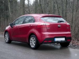 Red Kia Rio 2012 in Kaisiadorys, with an engine capacity of 1.12 L and mileage of 480 thousand km for 1950 €, photo 6 on AUTOMOTO.COM.LV