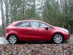 Red Kia Rio 2012 in Kaisiadorys, with an engine capacity of 1.12 L and mileage of 480 thousand km for 1950 €, photo 7 on AUTOMOTO.COM.LV