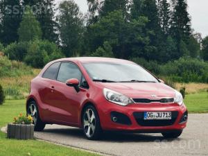 Sarkans Kia Rio 2013 Rīga, ar dzinēja tilpumu 1.20 L un nobraukumu 235 tūkst. km par 3650 €, foto 3 vietnē AUTOMOTO.COM.LV