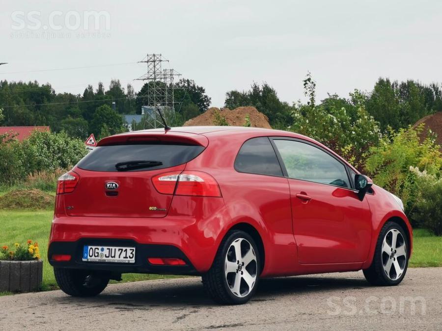 Sarkans Kia Rio 2013 Rīga, ar dzinēja tilpumu 1.20 L un nobraukumu 235 tūkst. km par 3650 €, foto 6 vietnē AUTOMOTO.COM.LV