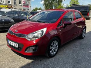 Red Kia Rio 2013 in Daugavpils, with an engine capacity of 1.20 L and mileage of 196 thousand km for 3850 €, photo 4 on AUTOMOTO.COM.LV