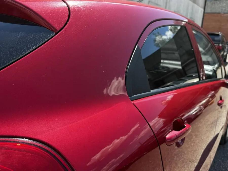 Red Kia Rio 2013 in Daugavpils, with an engine capacity of 1.20 L and mileage of 196 thousand km for 3850 €, photo 10 on AUTOMOTO.COM.LV