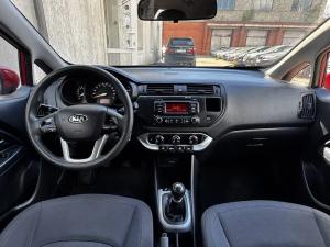 Red Kia Rio 2013 in Daugavpils, with an engine capacity of 1.20 L and mileage of 196 thousand km for 3850 €, photo 12 on AUTOMOTO.COM.LV