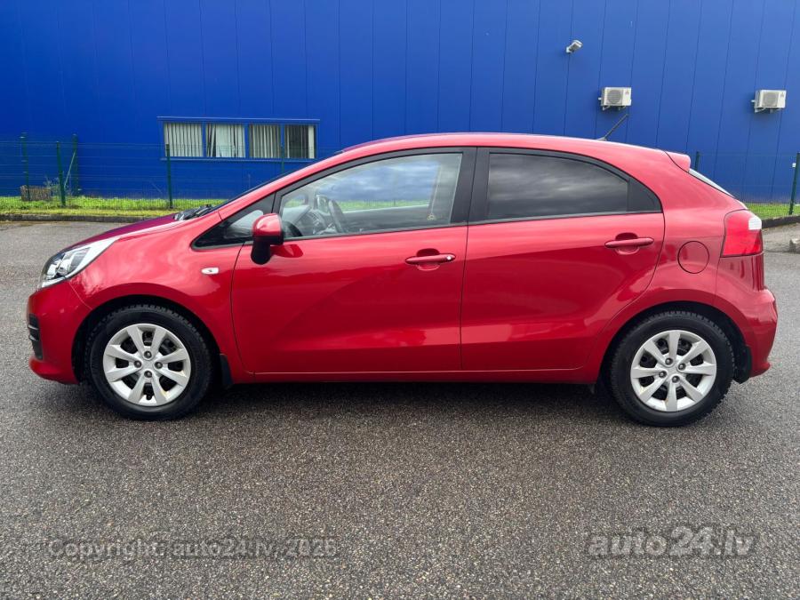 Red Kia Rio 2015 in Paide, with an engine capacity of 1.20 L and mileage of 47 thousand km for 6490 €, photo 4 on AUTOMOTO.COM.LV