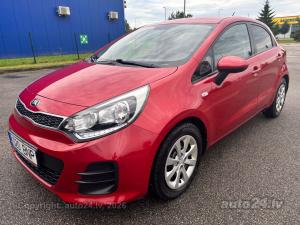 Sarkans Kia Rio 2015 Paide, ar dzinēja tilpumu 1.20 L un nobraukumu 47 tūkst. km par 6490 €, foto  vietnē AUTOMOTO.COM.LV