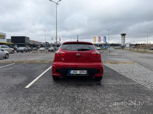 Red Kia Rio 2016 in Tartu, with an engine capacity of 1.40 L and mileage of 132 thousand km for 7500 €, photo 5 on AUTOMOTO.COM.LV