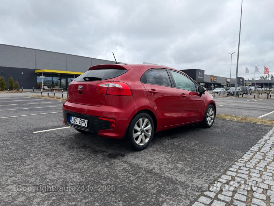 Red Kia Rio 2016 in Tartu, with an engine capacity of 1.40 L and mileage of 132 thousand km for 7500 €, photo 6 on AUTOMOTO.COM.LV