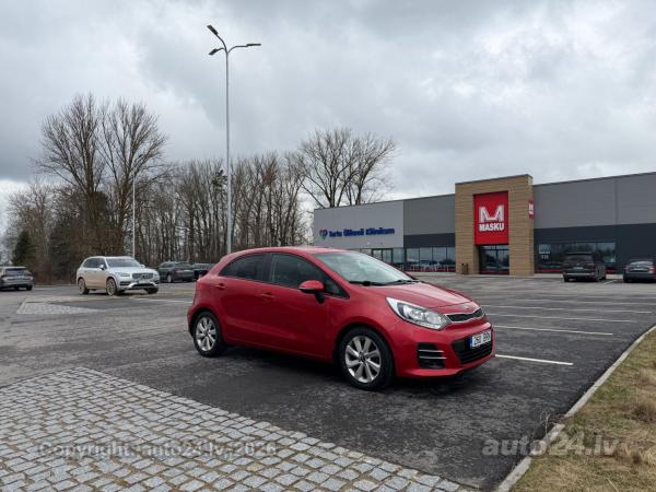 Sarkans Kia Rio 2016 Tartu, ar dzinēja tilpumu 1.40 L un nobraukumu 132 tūkst. km par 7500 €, foto 7 vietnē AUTOMOTO.COM.LV