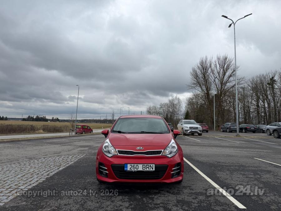 Red Kia Rio 2016 in Tartu, with an engine capacity of 1.40 L and mileage of 132 thousand km for 7500 €, photo 9 on AUTOMOTO.COM.LV