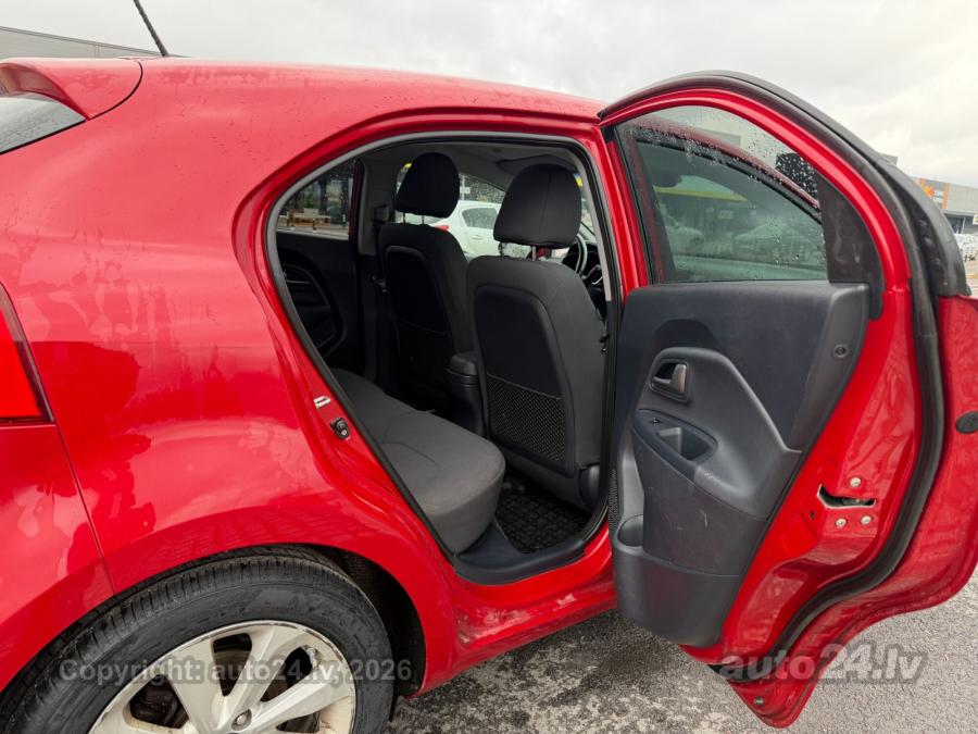 Red Kia Rio 2016 in Tartu, with an engine capacity of 1.40 L and mileage of 132 thousand km for 7500 €, photo 12 on AUTOMOTO.COM.LV