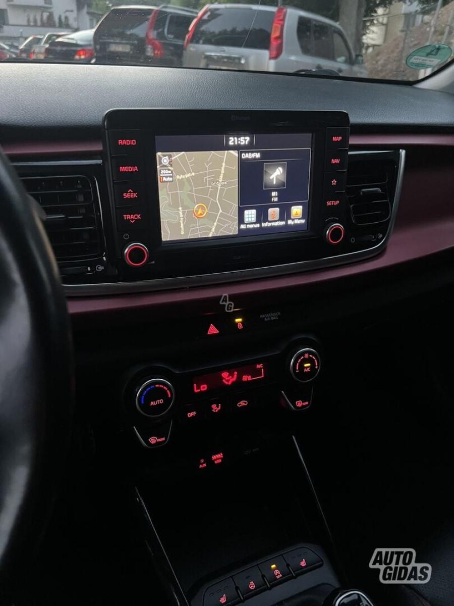 Red Kia Rio 2017 in Kaunas, with an engine capacity of 1.00 L and mileage of 87 thousand km for 10300 €, photo 13 on AUTOMOTO.COM.LV