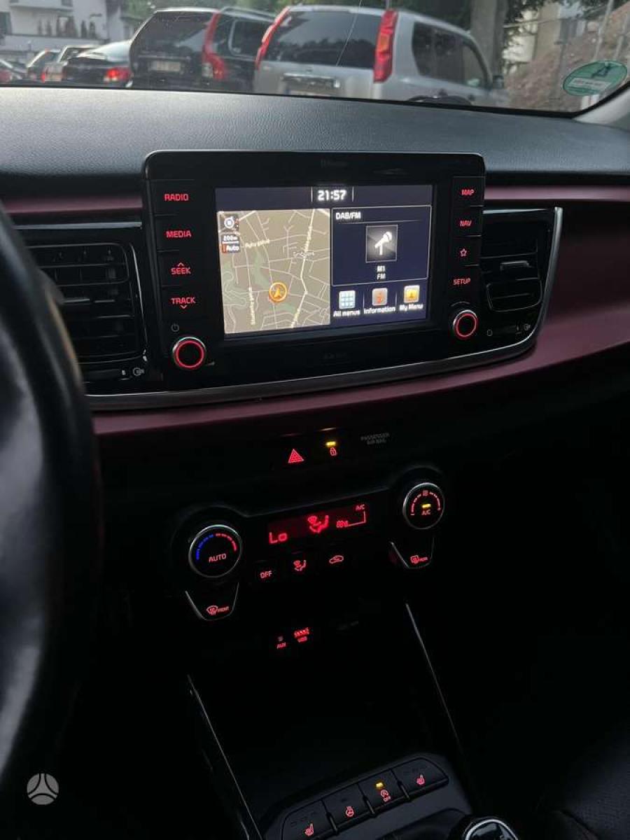 Red Kia Rio 2017 in Kaunas, with an engine capacity of 1.00 L and mileage of 87 thousand km for 9999 €, photo 14 on AUTOMOTO.COM.LV