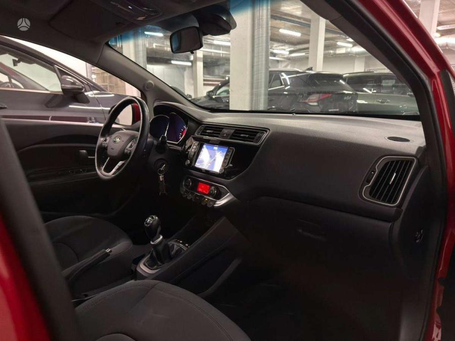 Sarkans Kia Rio 2017 Viļņa, ar dzinēja tilpumu 1.40 L un nobraukumu 102 tūkst. km par 6400 €, foto 15 vietnē AUTOMOTO.COM.LV