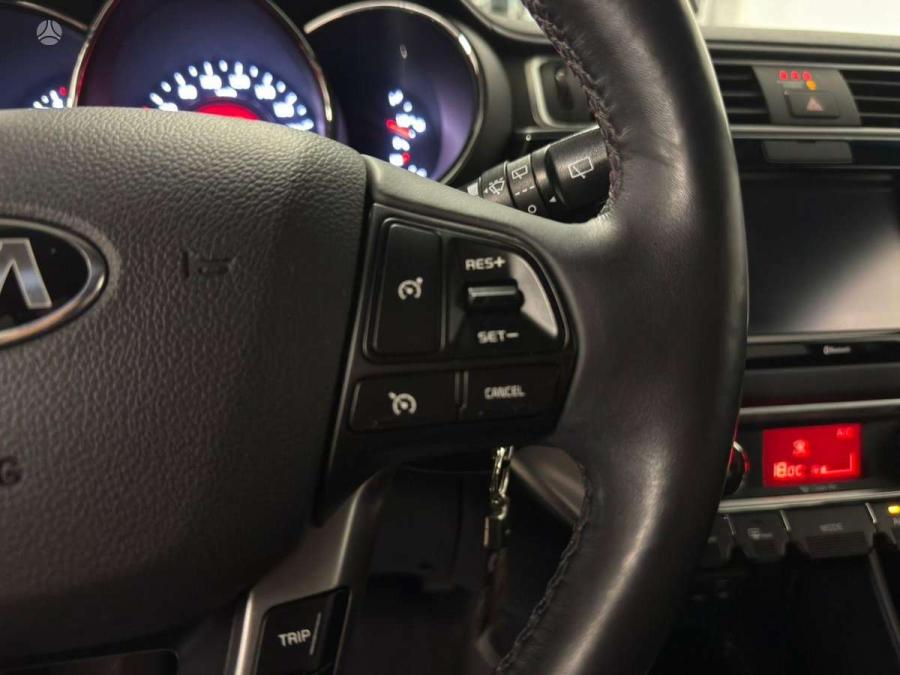 Sarkans Kia Rio 2017 Viļņa, ar dzinēja tilpumu 1.40 L un nobraukumu 102 tūkst. km par 6400 €, foto 20 vietnē AUTOMOTO.COM.LV