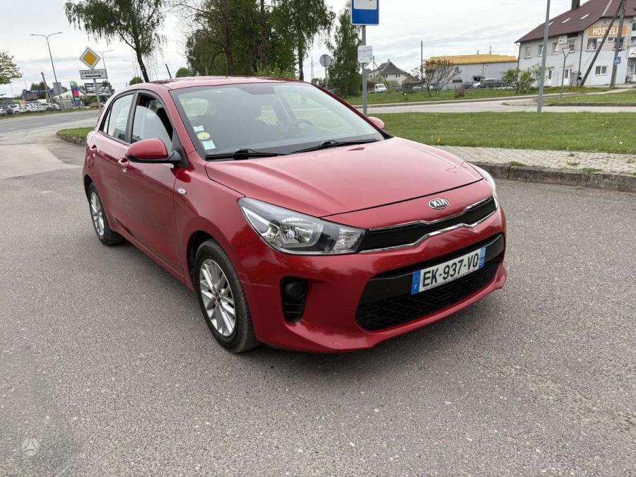 Sarkans Kia Rio 2017 Tauragė, ar dzinēja tilpumu 1.40 L un nobraukumu 279 tūkst. km par 3300 €, foto 6 vietnē AUTOMOTO.COM.LV