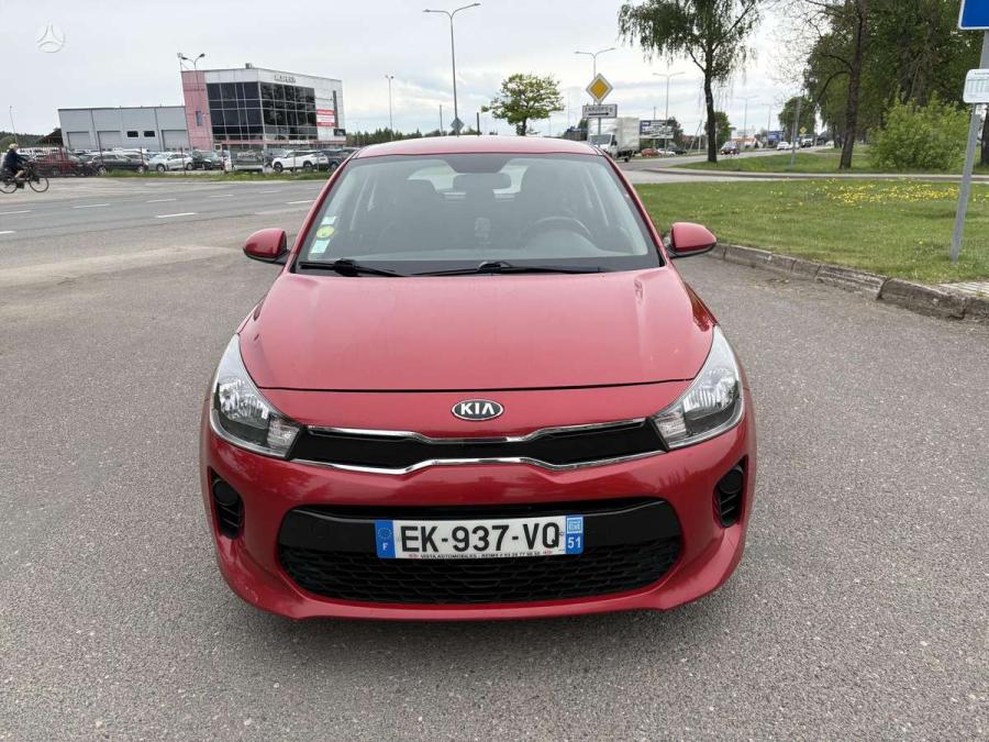 Sarkans Kia Rio 2017 Tauragė, ar dzinēja tilpumu 1.40 L un nobraukumu 279 tūkst. km par 3300 €, foto 7 vietnē AUTOMOTO.COM.LV