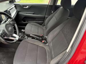 Sarkans Kia Rio 2017 Tauragė, ar dzinēja tilpumu 1.40 L un nobraukumu 279 tūkst. km par 3300 €, foto 8 vietnē AUTOMOTO.COM.LV
