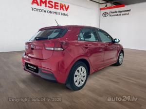 Red Kia Rio 2021 in Parnu, with an engine capacity of 1.00 L and mileage of 67 thousand km for 11290 €, photo 3 on AUTOMOTO.COM.LV