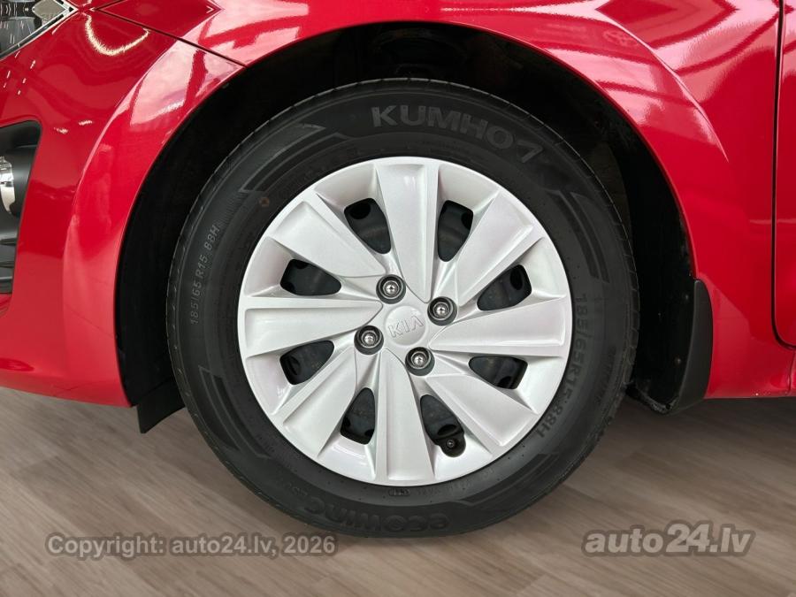 Red Kia Rio 2021 in Parnu, with an engine capacity of 1.00 L and mileage of 67 thousand km for 11290 €, photo 16 on AUTOMOTO.COM.LV