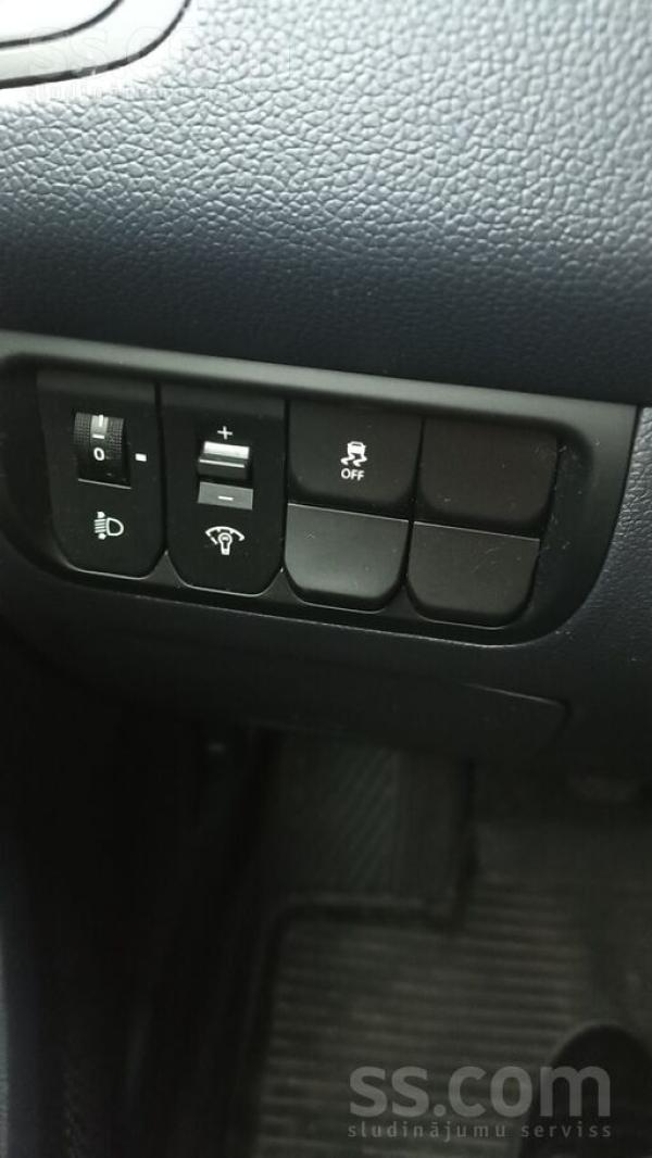 Balts Kia Rio 2011 Rīga, ar dzinēja tilpumu 1.40 L un nobraukumu 135 tūkst. km par 3550 €, foto 10 vietnē AUTOMOTO.COM.LV