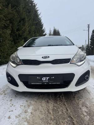 White Kia Rio 2012 in Alytus, with an engine capacity of 1.40 L and mileage of 275 thousand km for 2999 €, photo  on AUTOMOTO.COM.LV