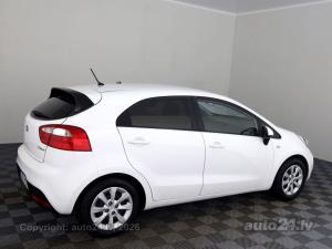 Balts Kia Rio 2012 Tallina, ar dzinēja tilpumu 1.10 L un nobraukumu 249 tūkst. km par 2999 €, foto 3 vietnē AUTOMOTO.COM.LV