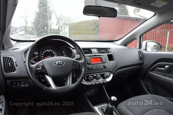 White Kia Rio 2013 in Tartu, with an engine capacity of 1.20 L and mileage of 199 thousand km for 3990 €, photo 11 on AUTOMOTO.COM.LV