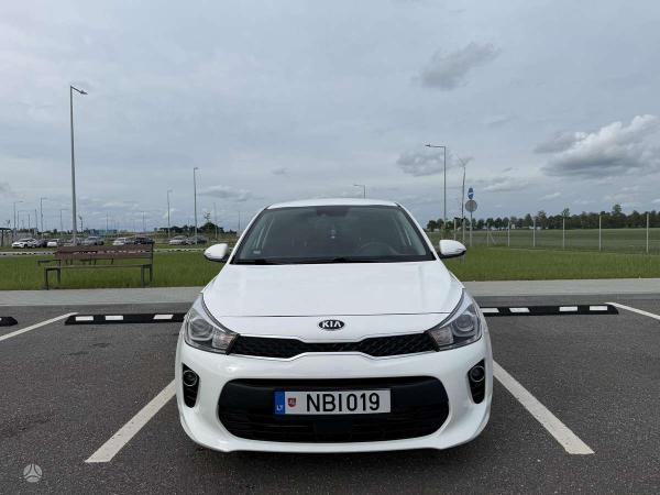 White Kia Rio 2017 in Marijampole, with an engine capacity of 1.40 L and mileage of 160 thousand km for 7200 €, photo 1 on AUTOMOTO.COM.LV