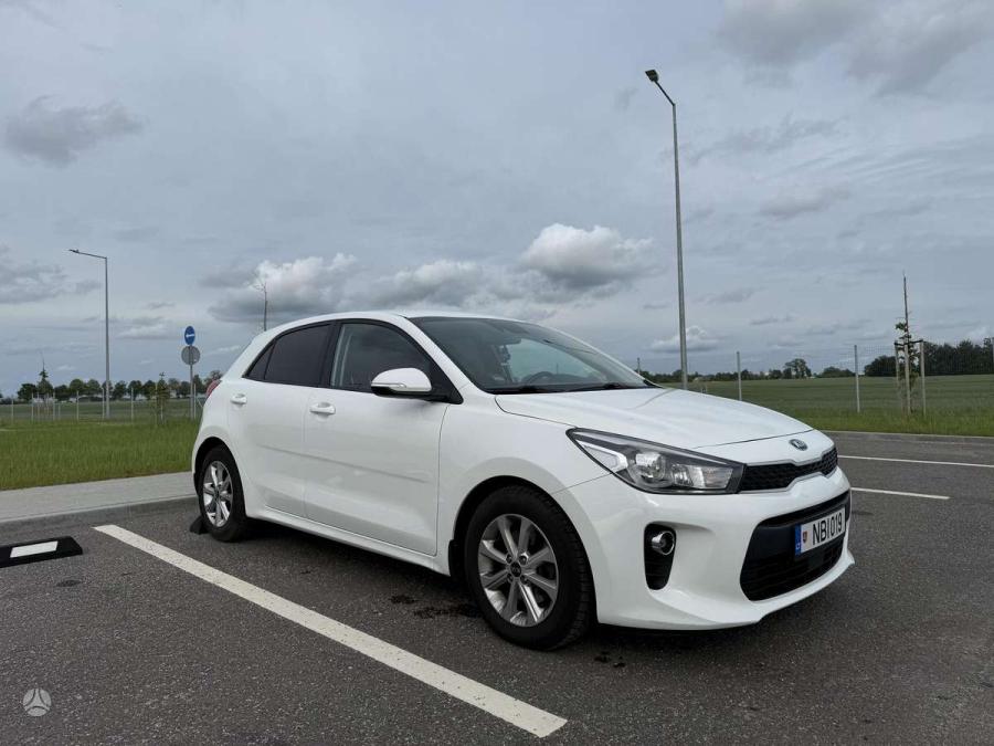 Balts Kia Rio 2017 Marijampole, ar dzinēja tilpumu 1.40 L un nobraukumu 160 tūkst. km par 7200 €, foto 4 vietnē AUTOMOTO.COM.LV