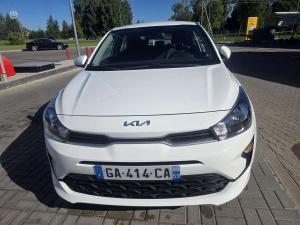 White Kia Rio 2021 in Taurage, with an engine capacity of 1.20 L and mileage of 80 thousand km for 8000 €, photo 8 on AUTOMOTO.COM.LV