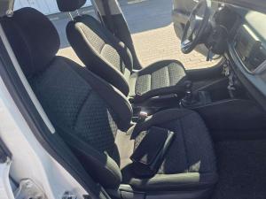 White Kia Rio 2021 in Taurage, with an engine capacity of 1.20 L and mileage of 80 thousand km for 8000 €, photo 16 on AUTOMOTO.COM.LV