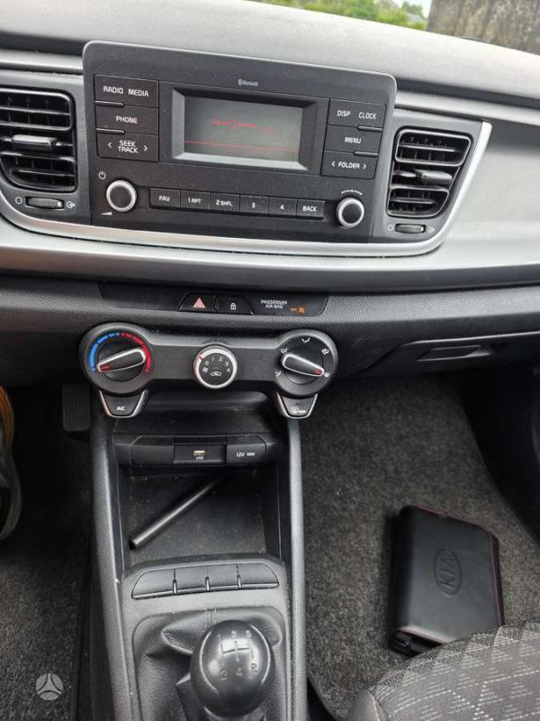 Balts Kia Rio 2021 Tauragė, ar dzinēja tilpumu 1.20 L un nobraukumu 85 tūkst. km par 8349 €, foto 8 vietnē AUTOMOTO.COM.LV