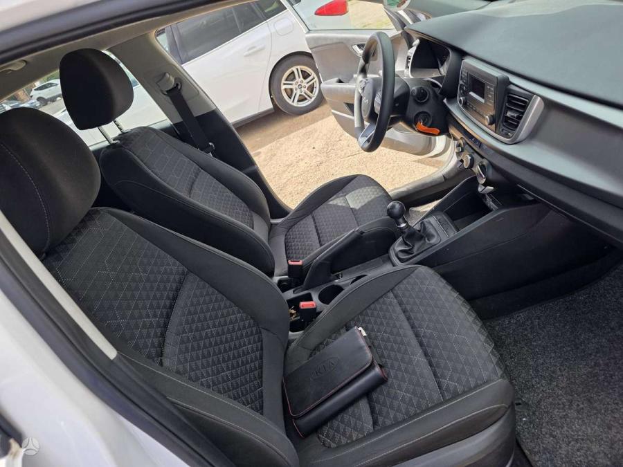 Balts Kia Rio 2021 Tauragė, ar dzinēja tilpumu 1.20 L un nobraukumu 85 tūkst. km par 9000 €, foto 16 vietnē AUTOMOTO.COM.LV