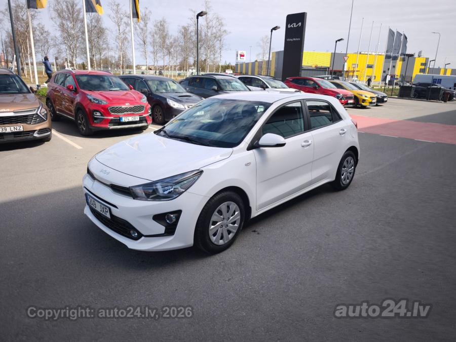 White Kia Rio 2023 in Tallinn, with an engine capacity of 1.20 L and mileage of 20 thousand km for 12800 €, photo 4 on AUTOMOTO.COM.LV